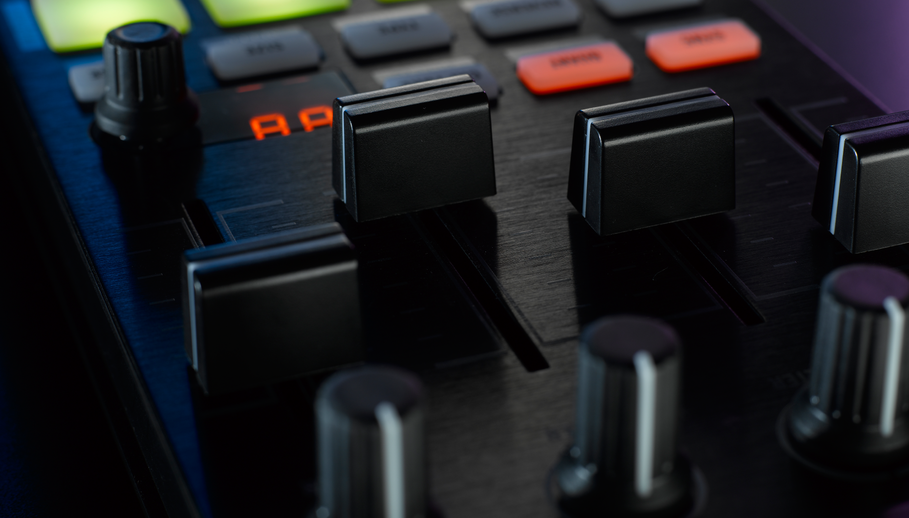 Dj Controller : Traktor Kontrol F1 : Traktor Remix Sets – IPYGMC